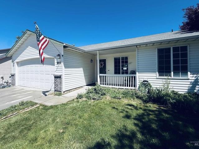 606 E Dooley Ln, Nampa, ID 83686