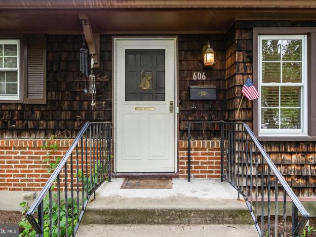 606 Hamilton Drive