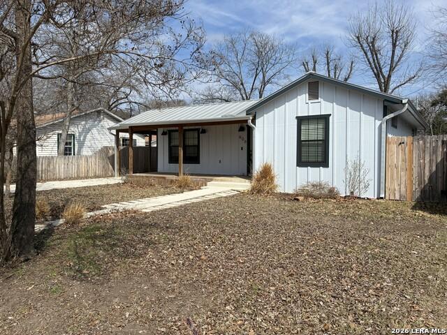 606 Harper