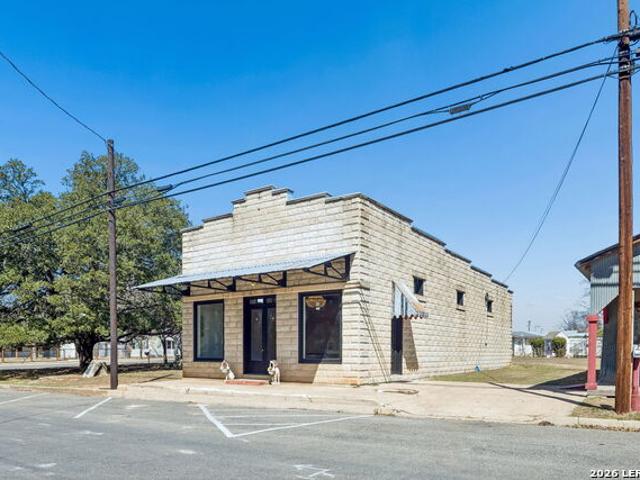 606 High Street