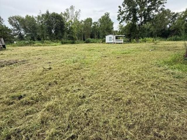606 Highway 90, Ames, TX 77575