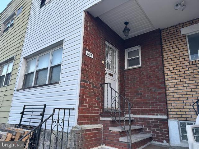 606 Johnston Street