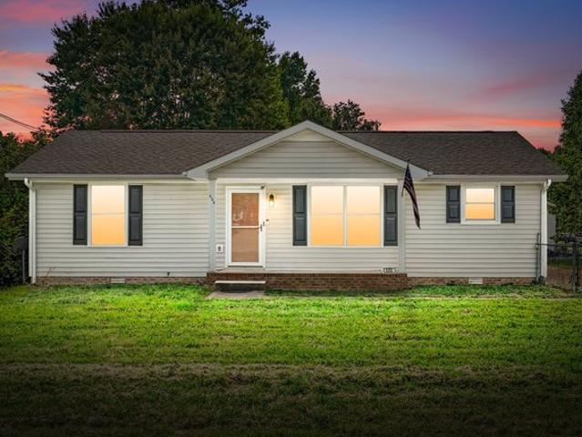 606 Joshua Dr, Clarksville, TN 37042