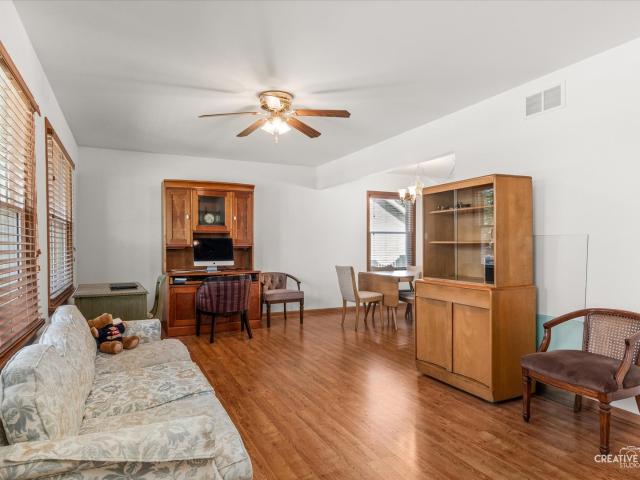 606 Otter Way