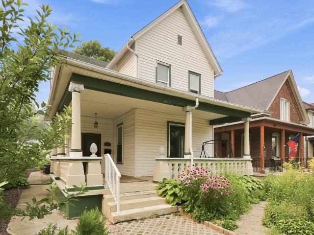 606 Lawton Place