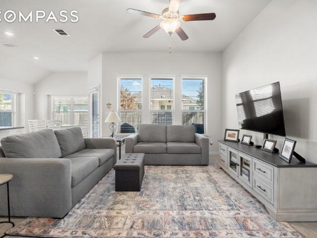 606 Linares Ln, Austin, TX