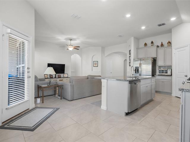 606 Linares Ln, Austin, TX 78748 | MLS #3475