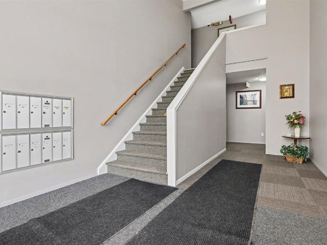 606 Lynn Avenue # 1