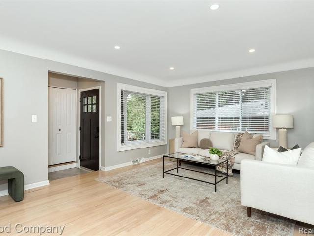 606 Magnolia Avenue