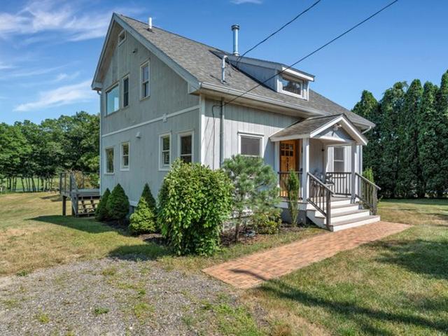 606 Main Rd, Phippsburg, ME 04562