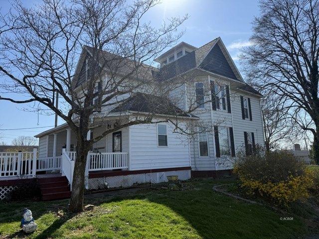 606 Main St, Racine, OH 45771