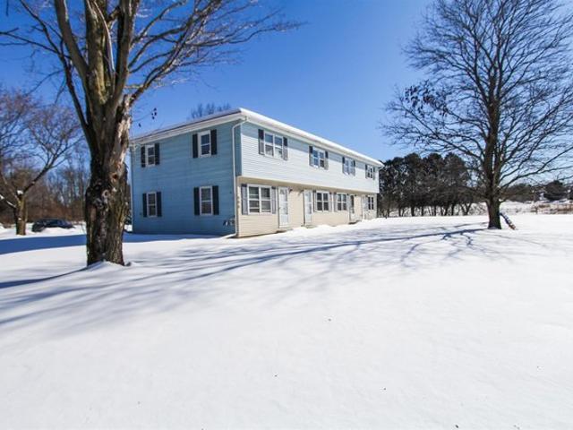 606 Mill Pond Rd Apt 3, Colchester, VT 05446