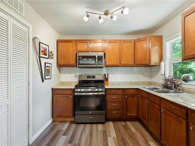 606 N 80th Terrace