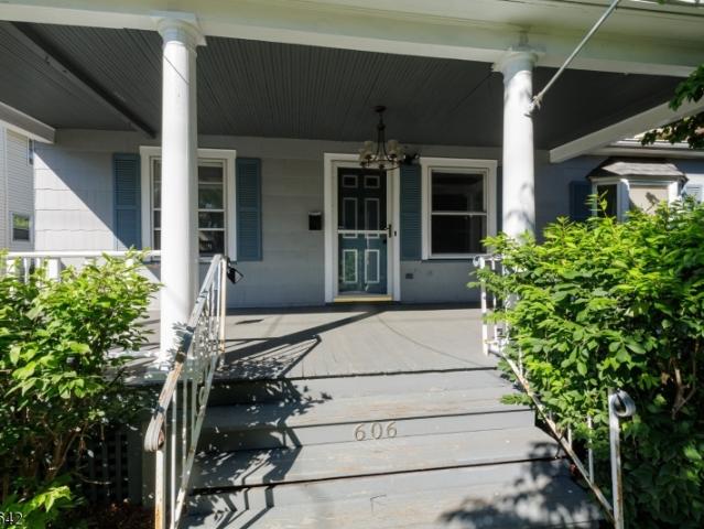 606 N Washington Ave