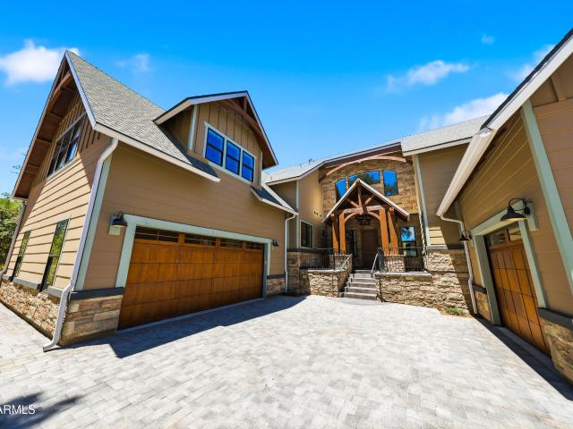 606 N Club Drive