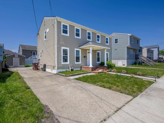 606 N Dudley Ave