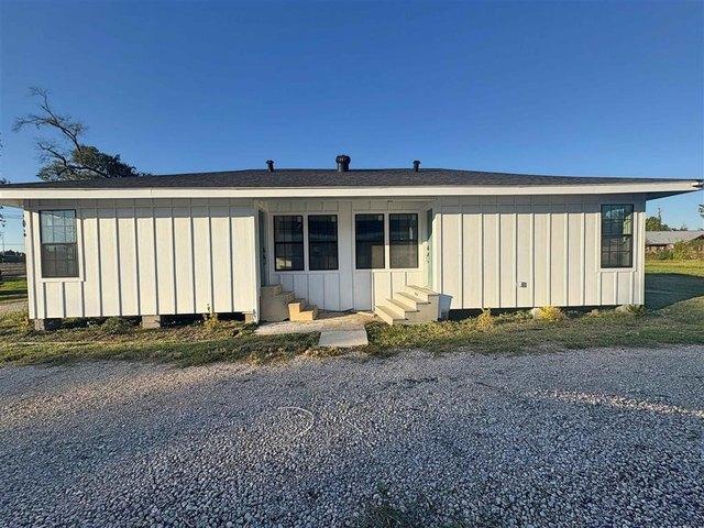606 N Grace St, Lake Charles, LA 70615