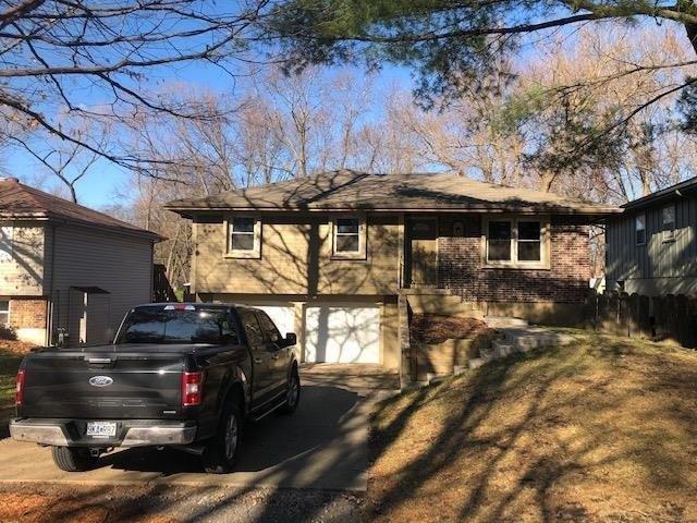606 NE 114th St, Kansas City, MO 64155