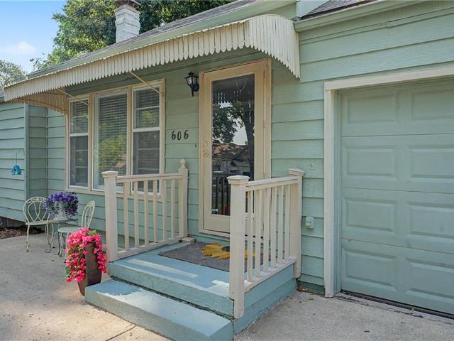 606 NE 43rd Terrace