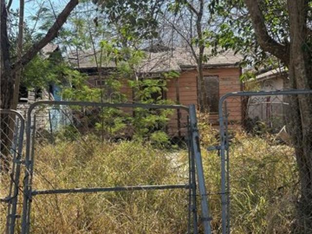 606 Nebraska St, Robstown, TX 78380