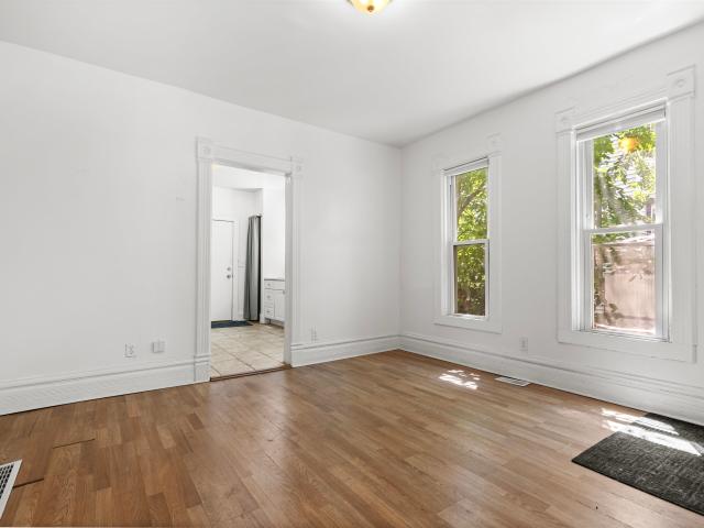 606 S 6th Street