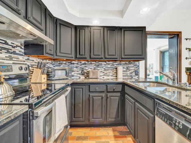 606 S 9th Street