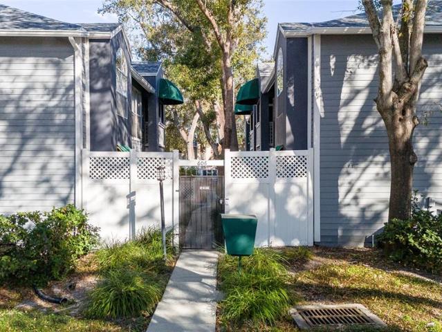 606 S Albany Ave, Unit 9, Tampa, FL 33606 | MLS #TB8469 | Compass