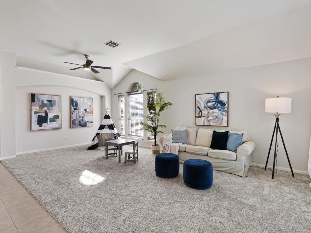 606 S Lynnwood Trl