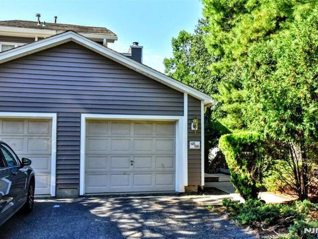 606 Skyline Dr Unit 6, Haledon, NJ 07508