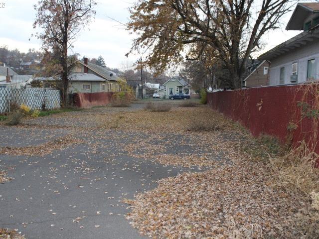 606 SW 3RD ST