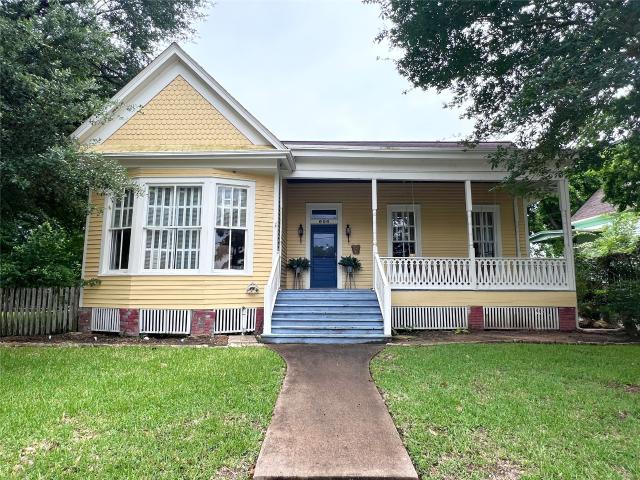606 Sycamore Street