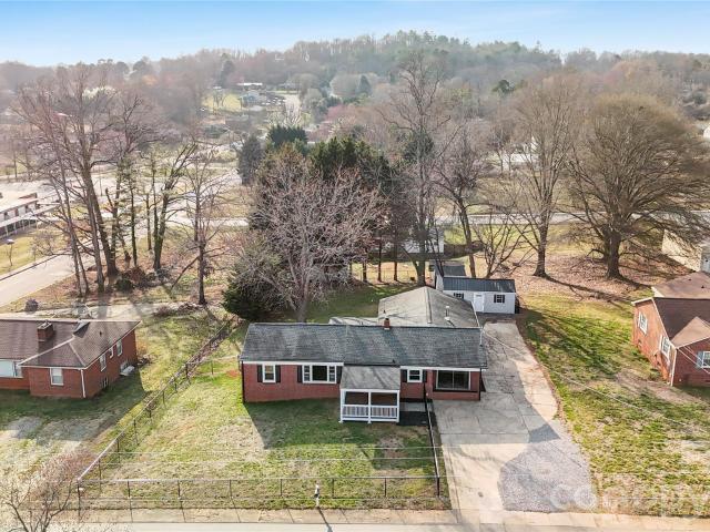 606 Park Ave, Morganton, NC 28655 | Compass