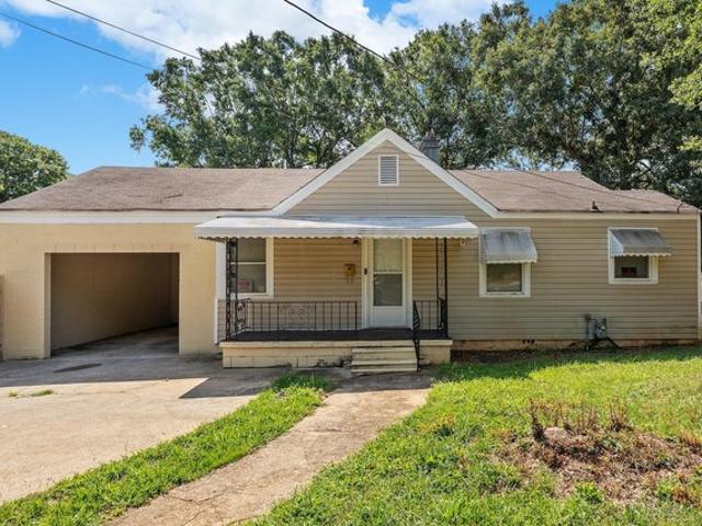 606 Perry Rd, Greenville, SC 29609