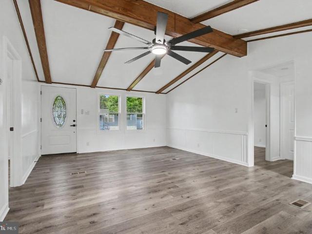606 Red Oak Drive