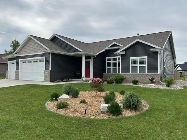 606 W 3rd St, Shawano, WI 54166