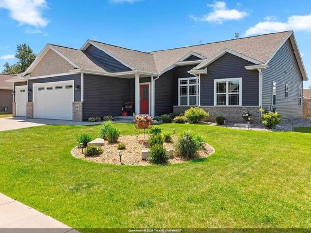 606 W 3rd St, Shawano, WI 54166