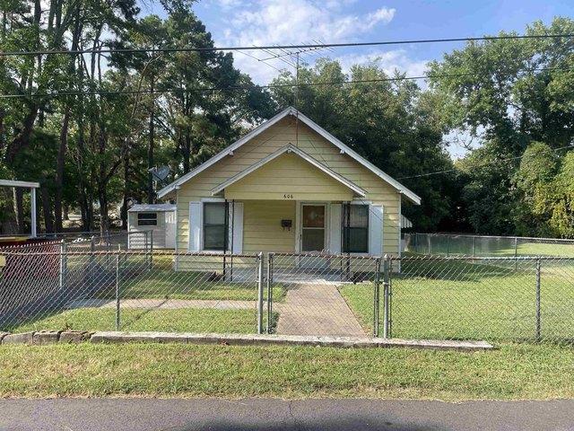 606 W Bennett St, Morrilton, AR 72110