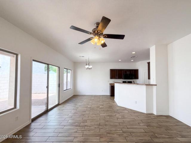 606 w beautiful lane