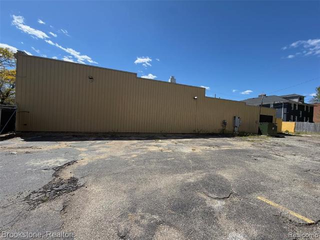 606 W Huron Street