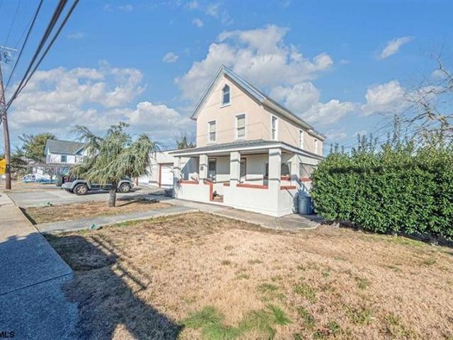 606 W Ocean Heights Ave, Linwood, NJ 08221