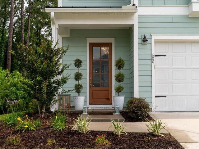 606 White Cap Court