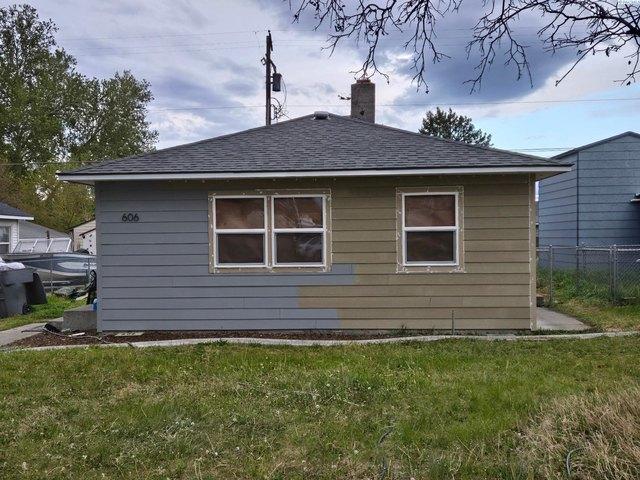 606 Wright Ave, Richland, WA 99352