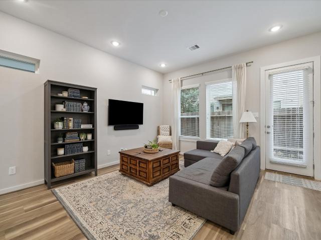 606 Thornton Road D