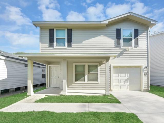 606 Travis St, Baytown, TX 77520