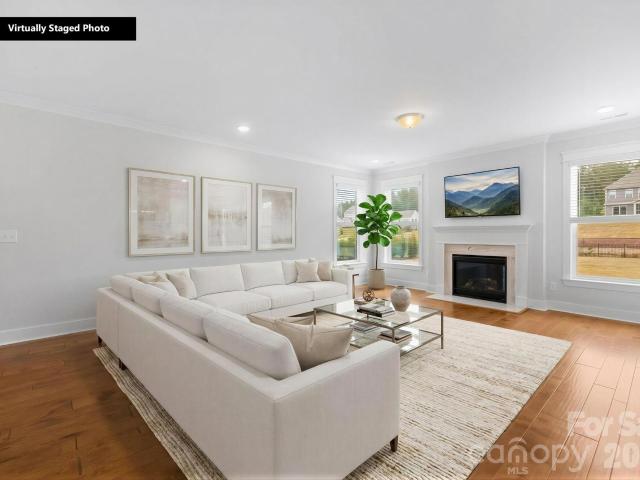 606 Yucatan Drive