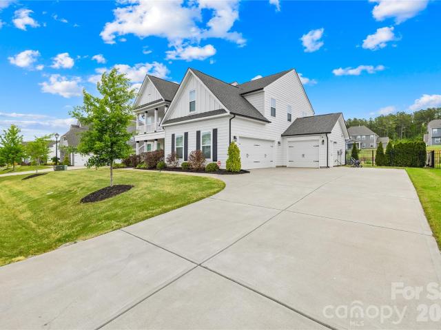 606 Yucatan Drive