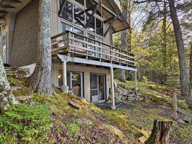 6075 Beatons Lake Rd E, Watersmeet, MI 49969