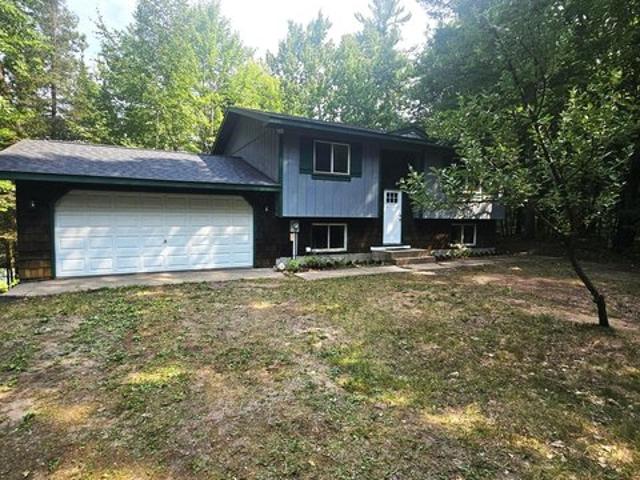 6076 Windpudding Dr N, Hazelhurst, WI 54531
