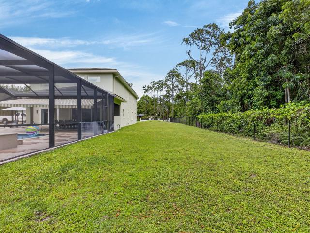 6077 NW 71st Ter, Parkland, FL 33067 | MLS #B26036