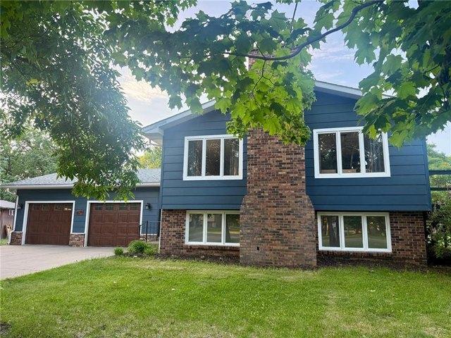 6078 Donald St, Baxter, MN 56425
